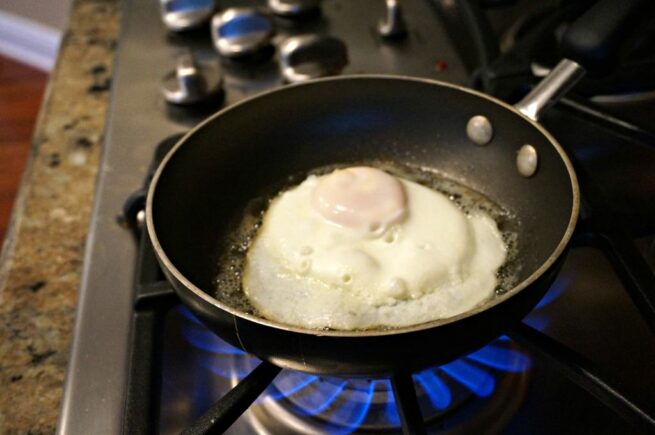 How To Make the Perfect Over-Medium Egg - A Healthy Slice of Life