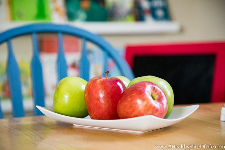 Kindergarten Homeschool September Unit: APPLES!