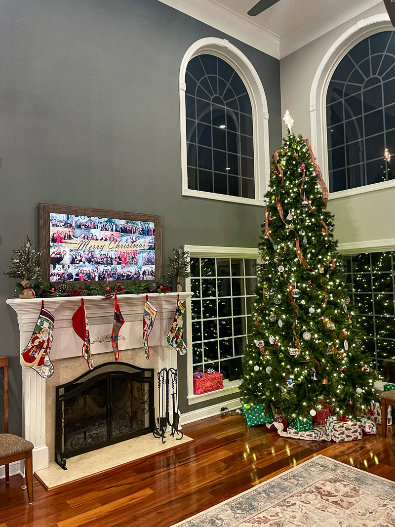 Friendsmas Party 2016 - A Healthy Slice of Life