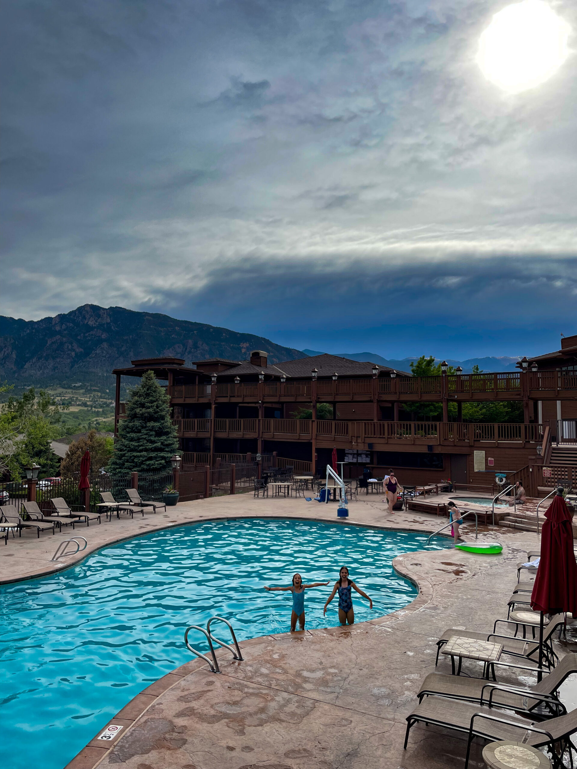 Cheyenne Mountain Resort - A Healthy Slice of Life