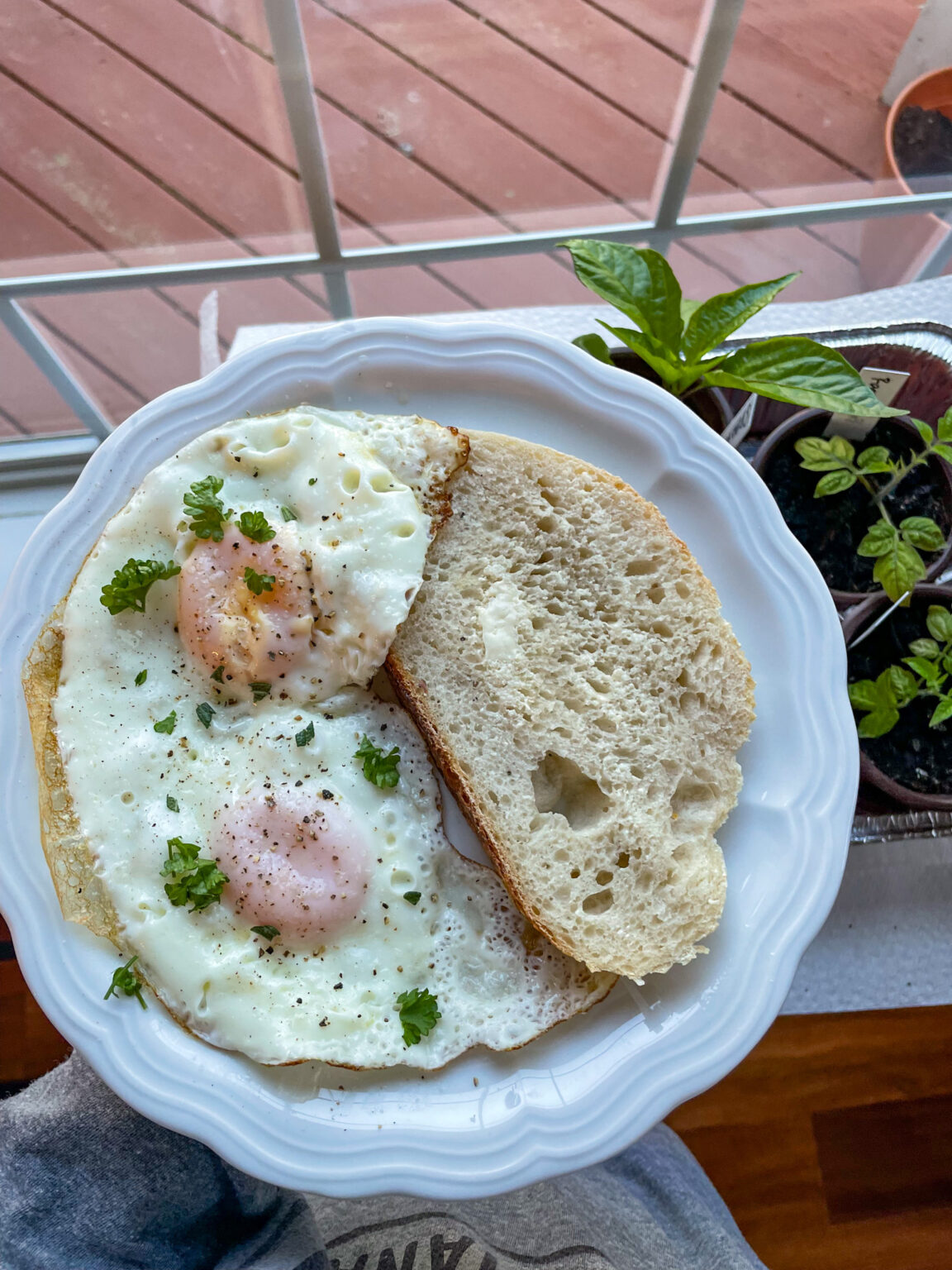 How To Make the Perfect Over-Medium Egg - A Healthy Slice of Life