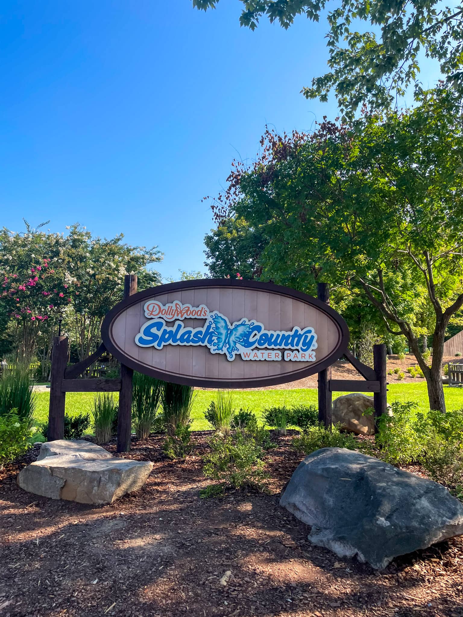 A Day at Dollywood's Splash Country - A Healthy Slice of Life